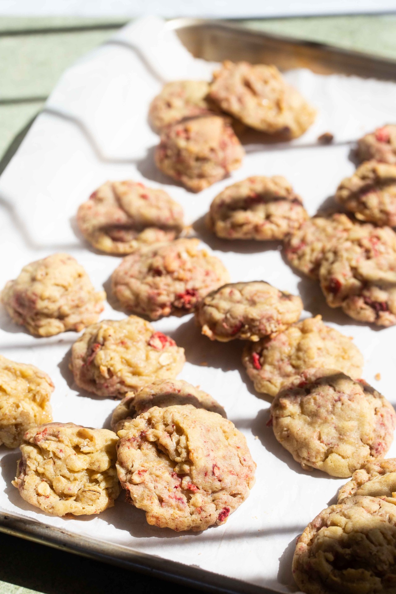 Strawberry Oatmeal Cookies - Overtime Cook